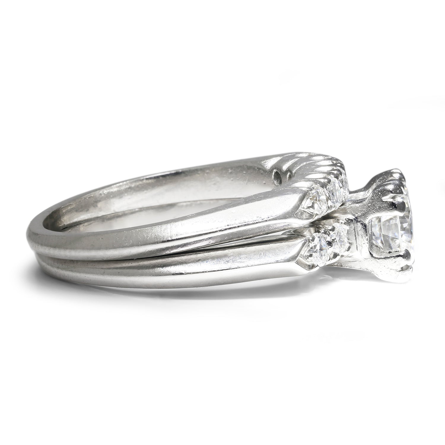 Contemporary & Vintage Engagement Rings ⚜ Once Upon A Diamond