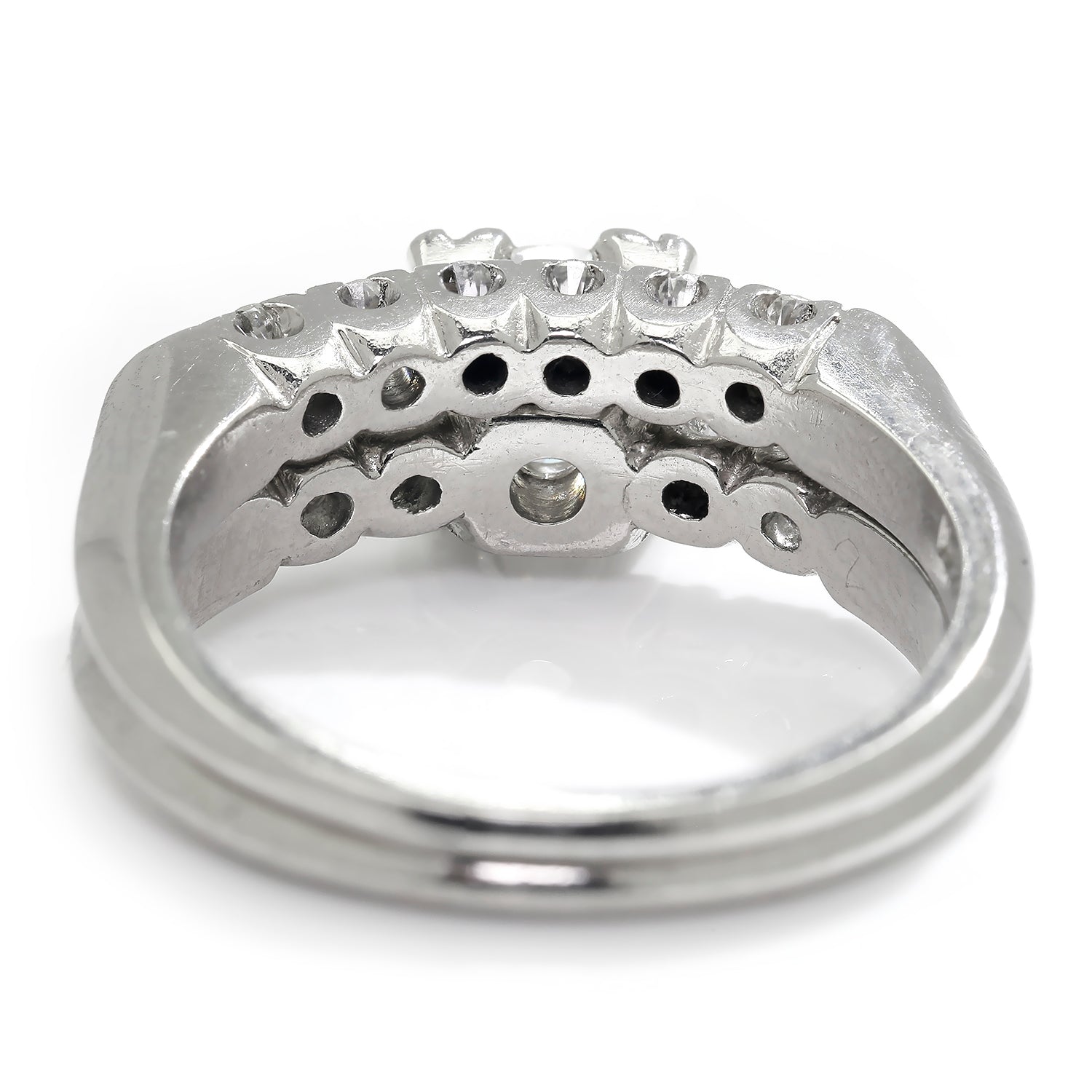 Contemporary & Vintage Engagement Rings ⚜ Once Upon A Diamond